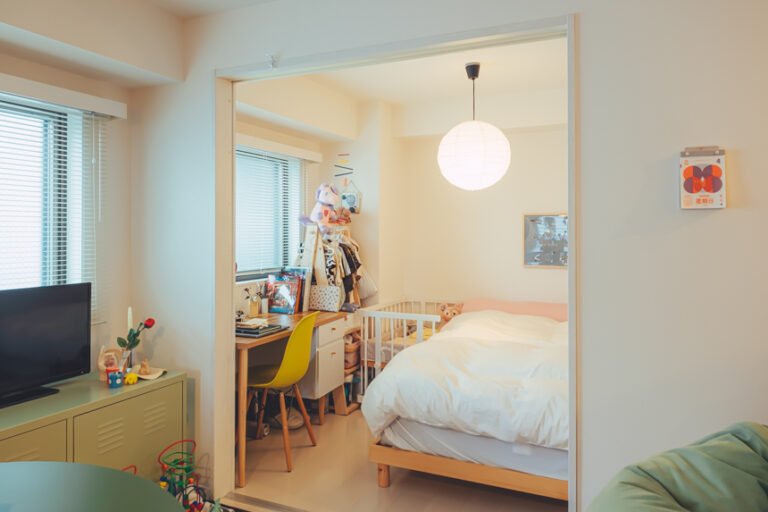 好きなインテリアが映える空間づくり。1LDK・36㎡の三人暮らしインテリア | goodroom journal