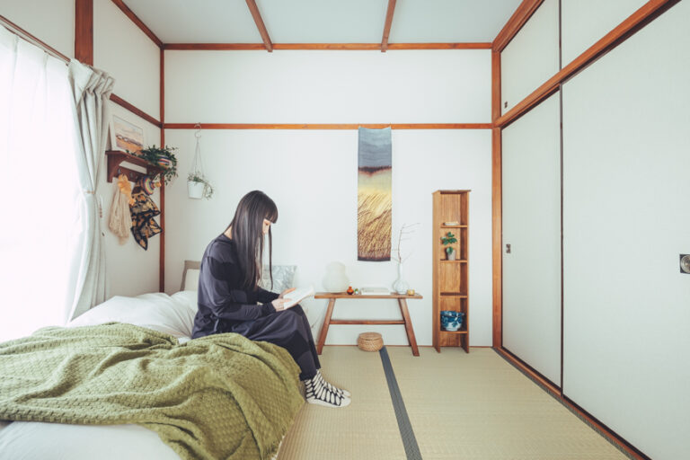 和室を楽しみ、DIYで愛着の湧く住まいづくり。2DK・32㎡の一人暮らしインテリア | goodroom journal