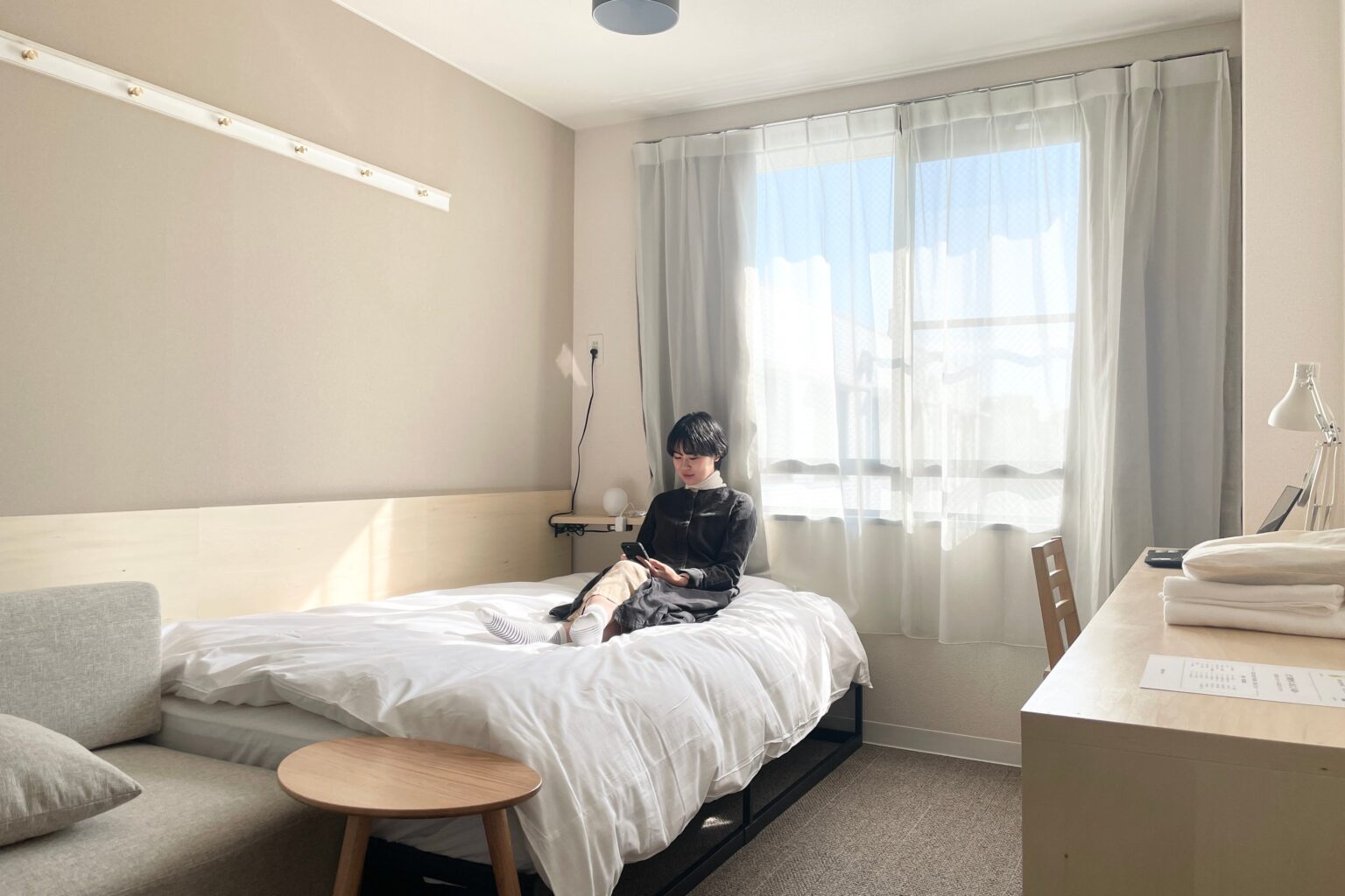 「goodroom residence 国領」の1階に、手紙社さんが手がけるカフェ＆ギャラリーがオープンしました！ | goodroom journal