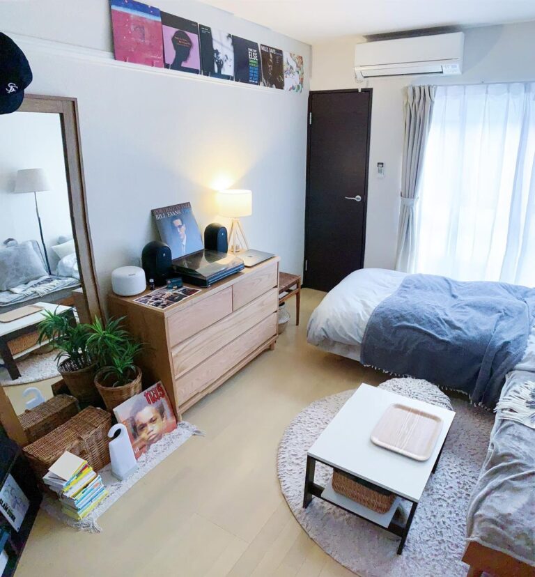 《2024》男性一人暮らしのインテリア実例18選。1K・ワンルーム〜2LDKまで | goodroom journal