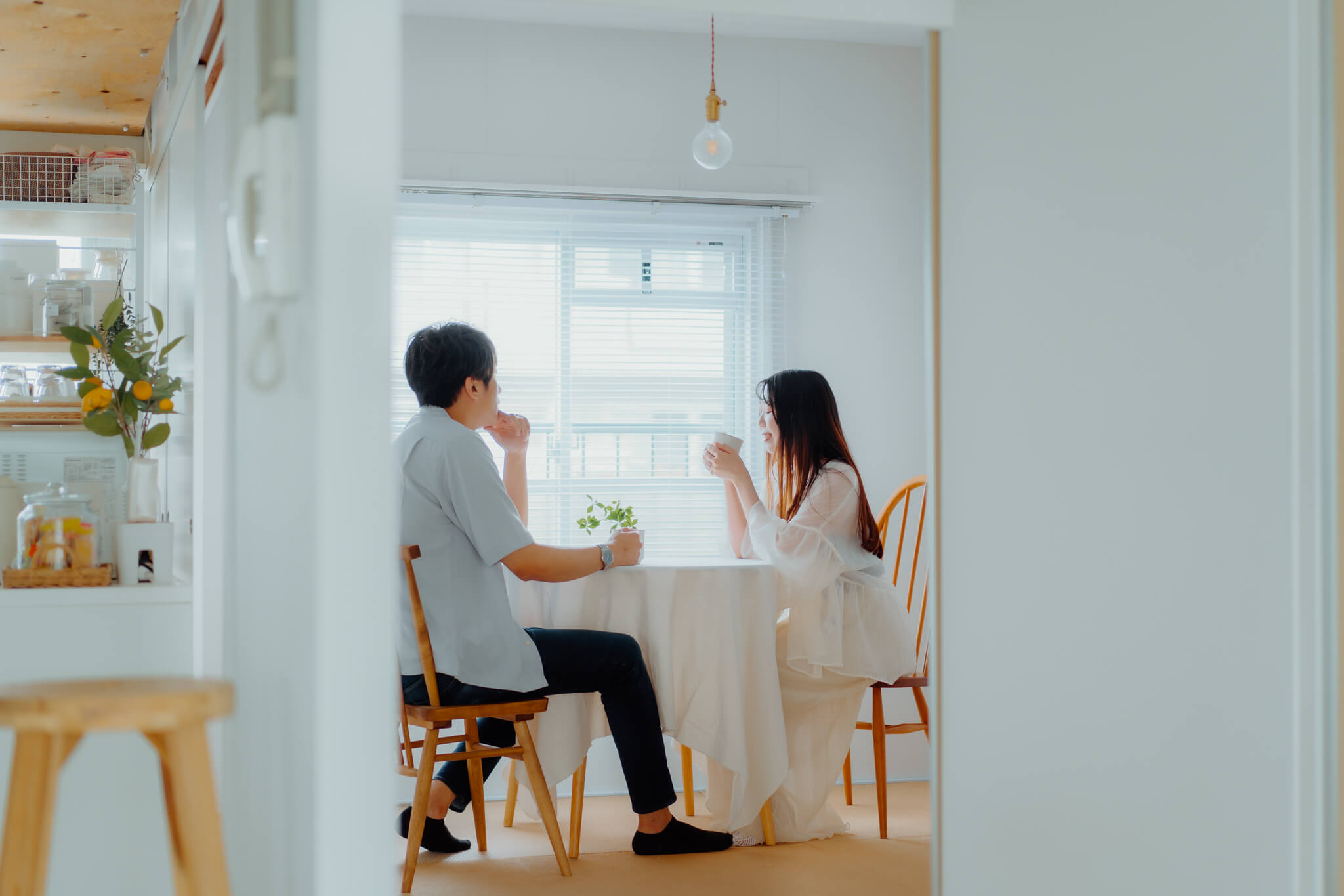 築58年のリノベーション団地で、カフェ時間を楽しむ。MUJI×UR、二人暮らしの2LDKインテリア | goodroom journal