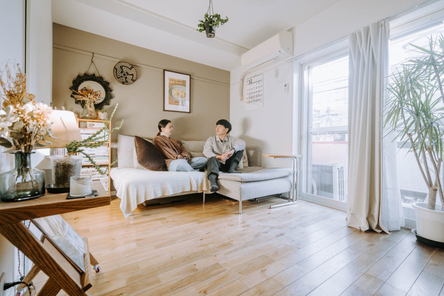 広々としたLDKを、DIYで自分色に。築36年 2LDK二人暮らしのインテリア | goodroom journal